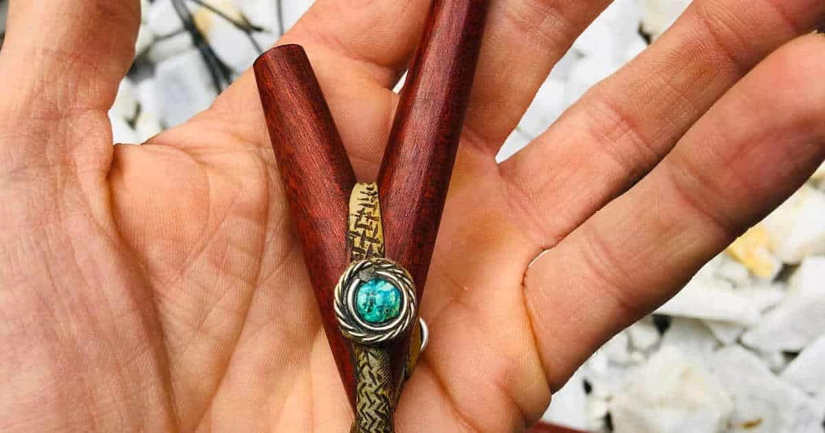 Kuripe: what is (and where to buy) the best rapé pipe | Arambol